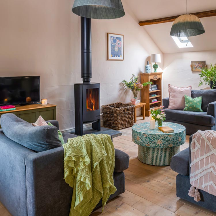 Dove Cottage - Llanfendigaid Estate